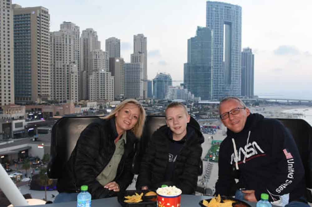 Flying Cup Dubai Tickets | Dine Experience in the Sky @Best Price
